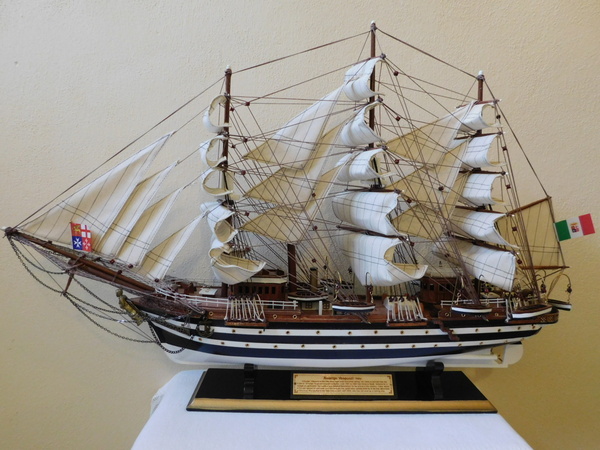 VELKÝ DŘEVĚNÝ MODEL - LOĎ - AMERIGO VESPUCCI