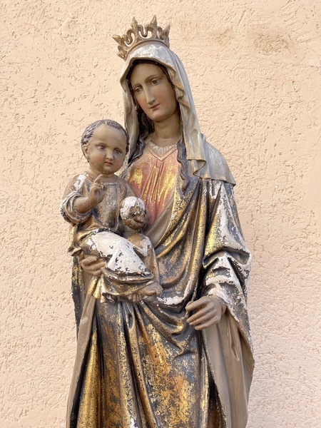 PANNA MARIE SE ZLATOU KORUNOU A JEŽÍŠKEM - 132 cm