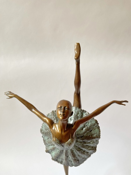 BALETKA TANEČNICE - BRONZOVÁ SOCHA