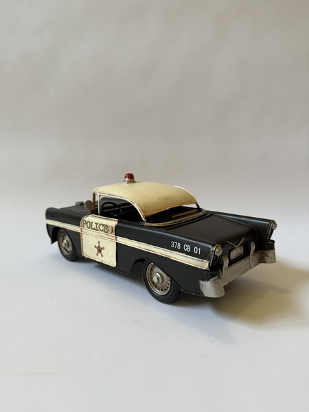 POLICE - KOVOVÝ MODEL AUTA